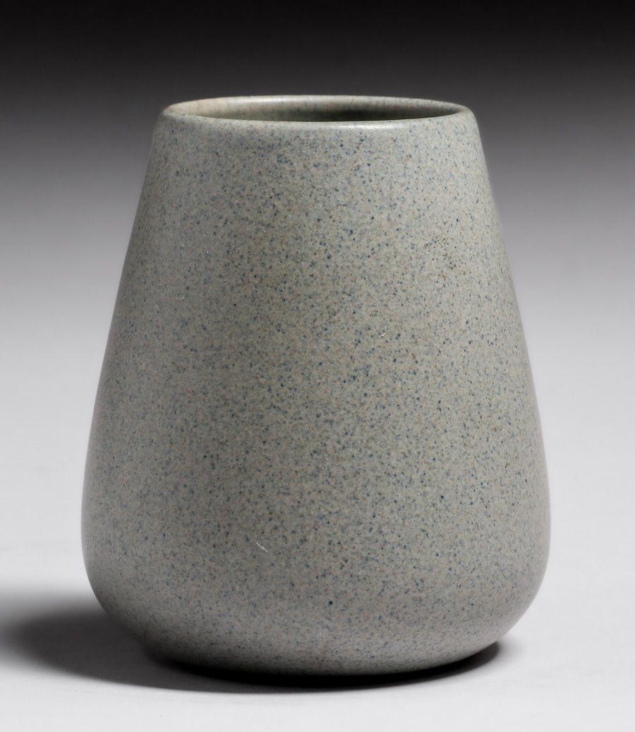 Marblehead Pottery Matte Grey Vase c1910 - California Historical Design ...